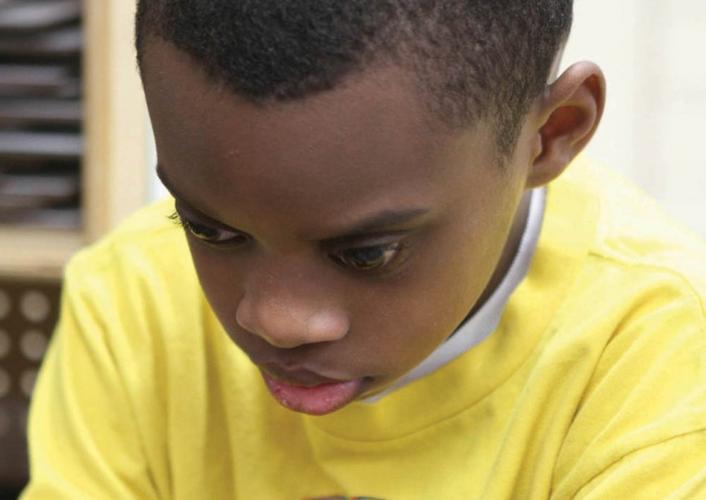 Ahwatukee student adjusting rapidly at Milenio after losing sight ...