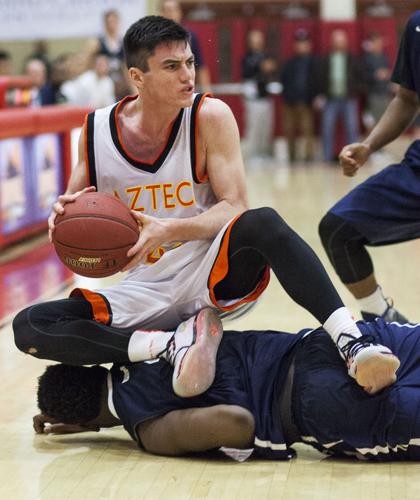 Boys basketball: Corona falls late to Sierra Canyon at HoopHall West ...