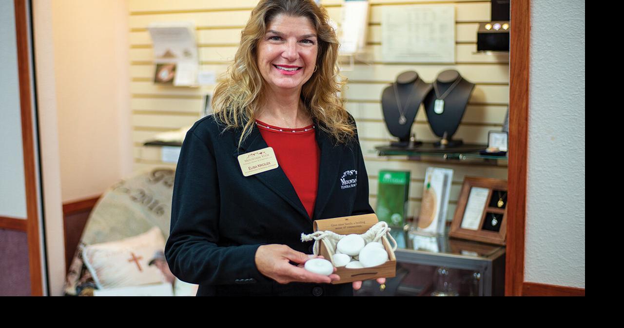 Technology transforms memorials to the dead | Business | ahwatukee.com