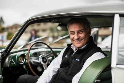 Rubber meets a golden road on local man’s websites | News | ahwatukee.com