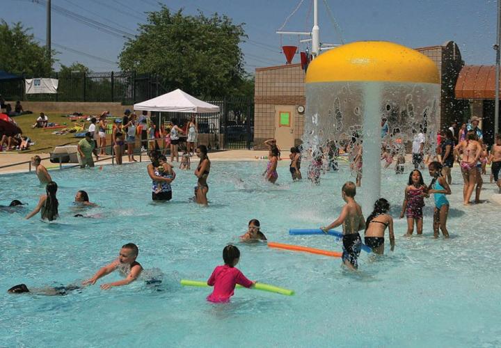 Dr. Pearson's Splash-in Pool Party | Latest Slideshows | ahwatukee.com