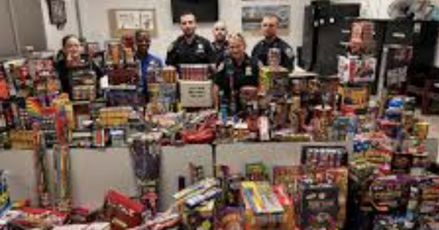 Phoenix passes tougher curbs on fireworks use | News | ahwatukee.com