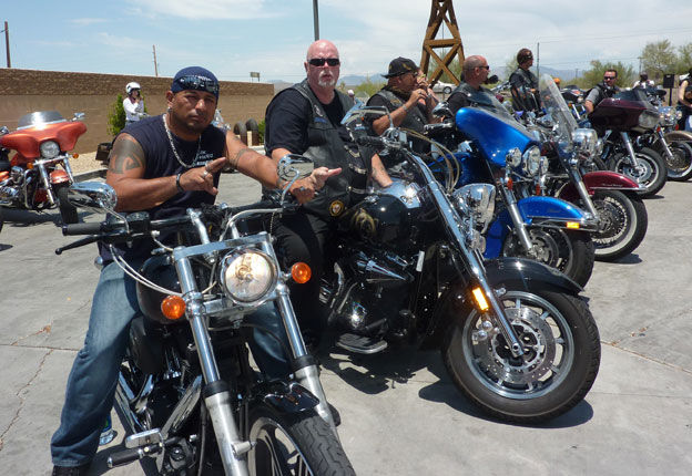 Hundreds of bikers show support for Yarnell 19 | Valley And State ...