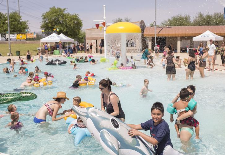 Itty Bitty Beach Party | Latest Slideshows | ahwatukee.com