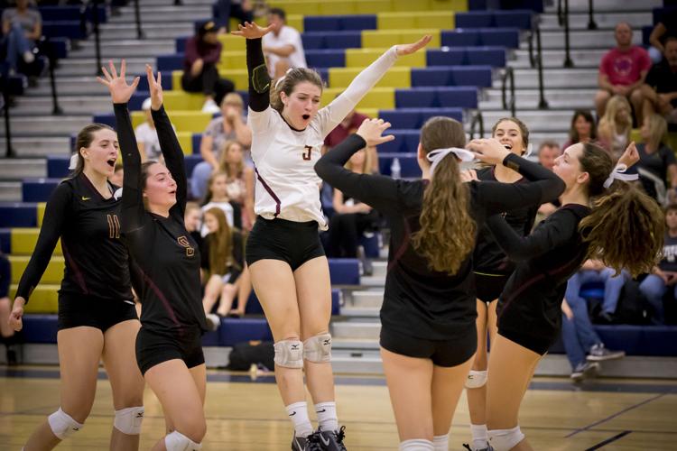 Mountain Pointe at Desert Vista volleyball | Photos | ahwatukee.com