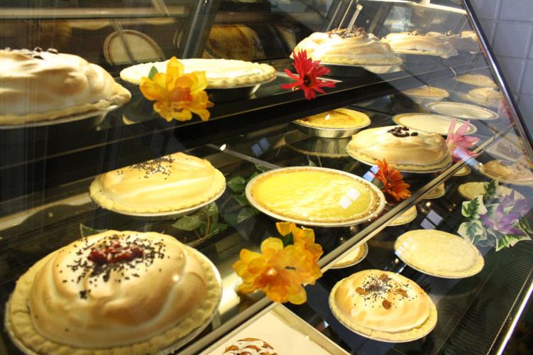 New restaurant and bakery open in old Marie Calendar's location near ...