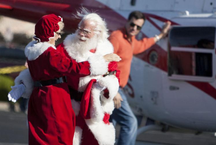 Santa's Back | Latest Slideshows | ahwatukee.com