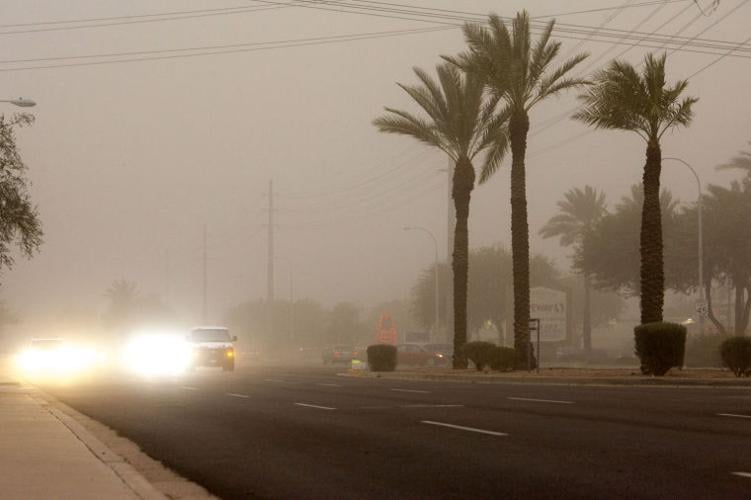 Dust storm, rain leads to outages around Valley | News | ahwatukee.com