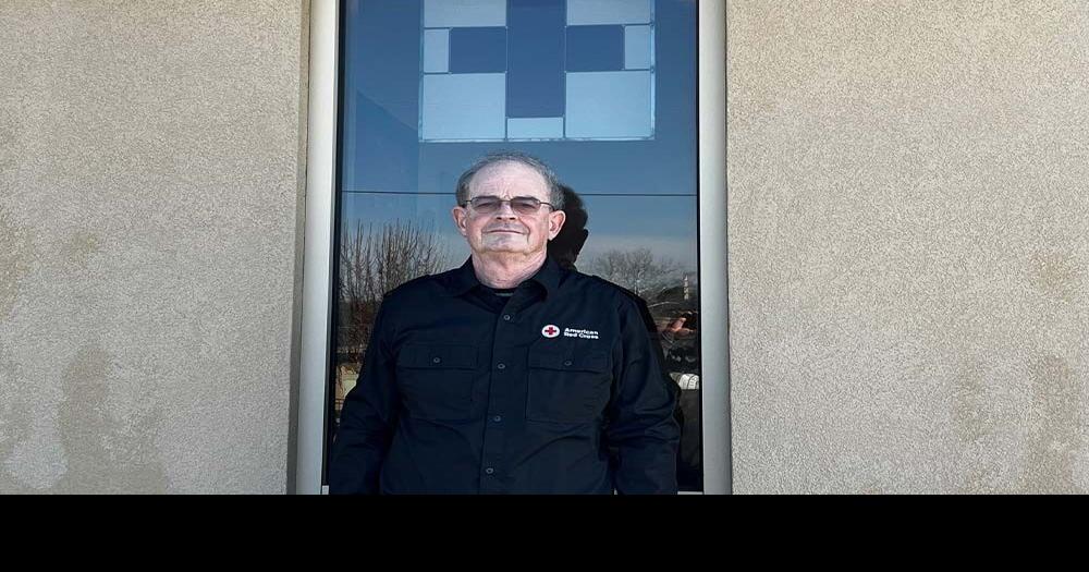 Red Cross service keeps Ahwatukee man busy | Community Focus ...