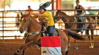 Barrel racers thrive at Horseshoe Park | Community Focus | ahwatukee.com