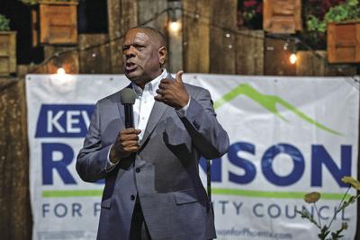 Kevin Robinson prepares for his new job | News | ahwatukee.com