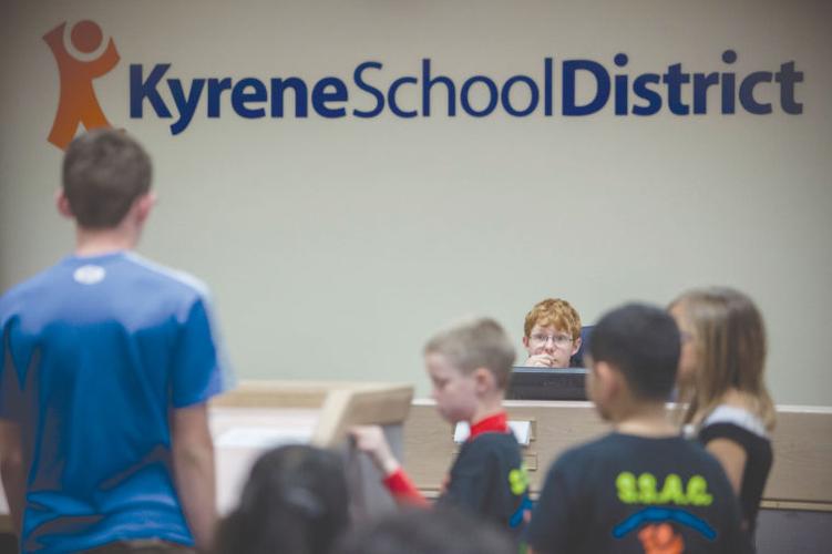 Kyrene students take part in mock Congress | Community Focus ...