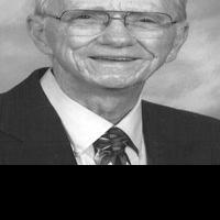 Robert “Bob” E. Yohe (1925-2015) | Obituaries | albianews.com
