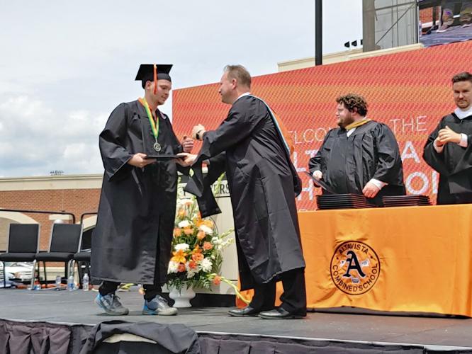 Colonels' Class of 2021 enters new chapter of life | Multimedia ...