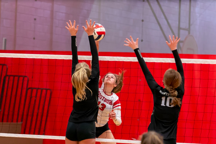 Red Devils fly past Mustangs | Multimedia | altavistajournal.com