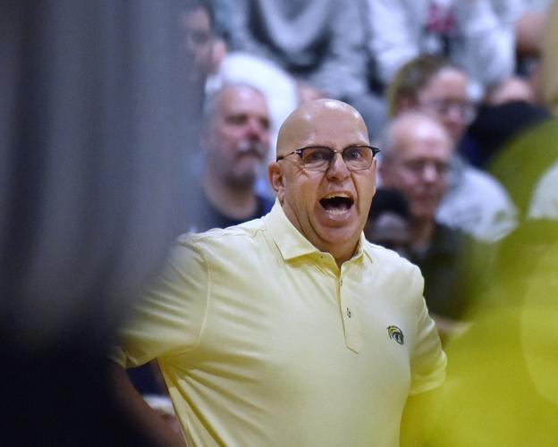 SLIDESHOW: Andover Boys Basketball Action | Gallery | andovertownsman.com