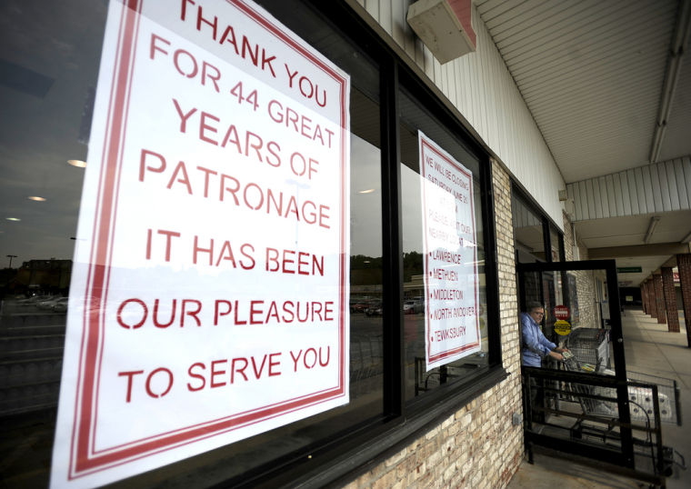 So long, Shawsheen supermarket: Market Basket gone, Stop & Shop to move ...