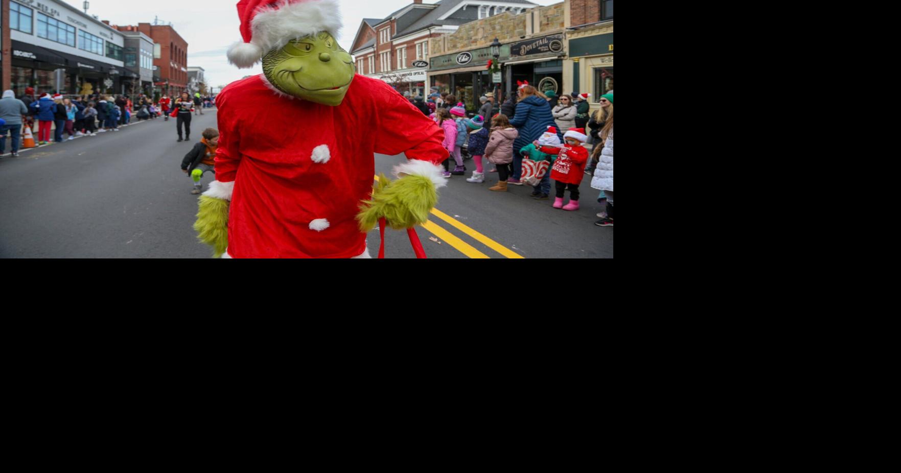 Santa Parade kicks off holiday season | News | andovertownsman.com