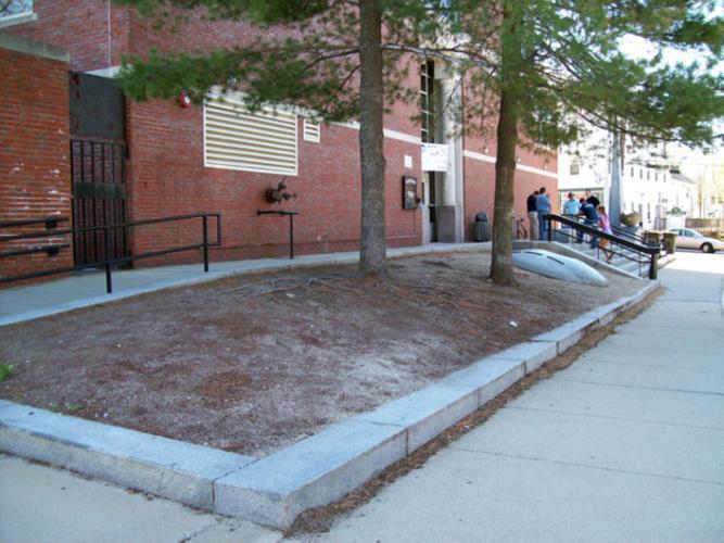 Memorial Hall Library extends its reach outdoors with new patio | Local ...