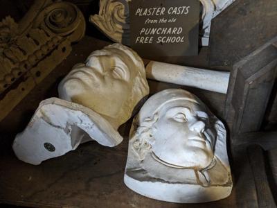 Plaster casts come to Andover | Local News | andovertownsman.com
