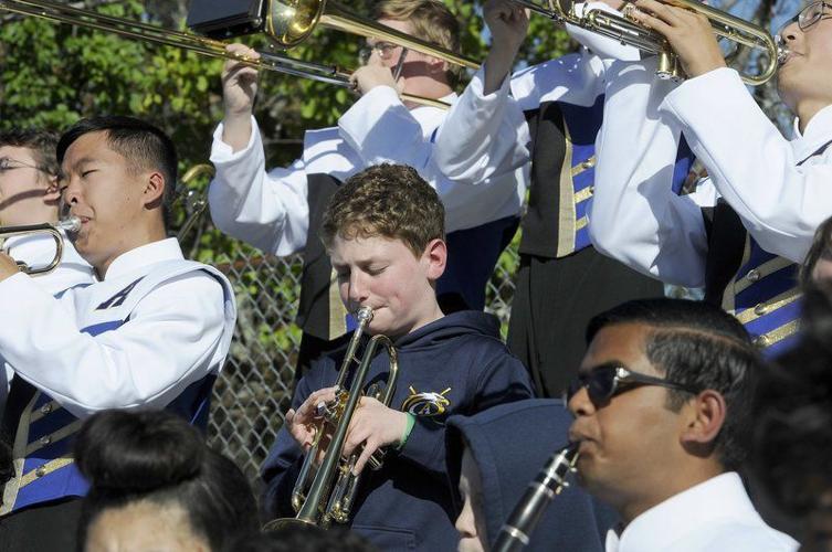 Band-ing together | Local News | andovertownsman.com