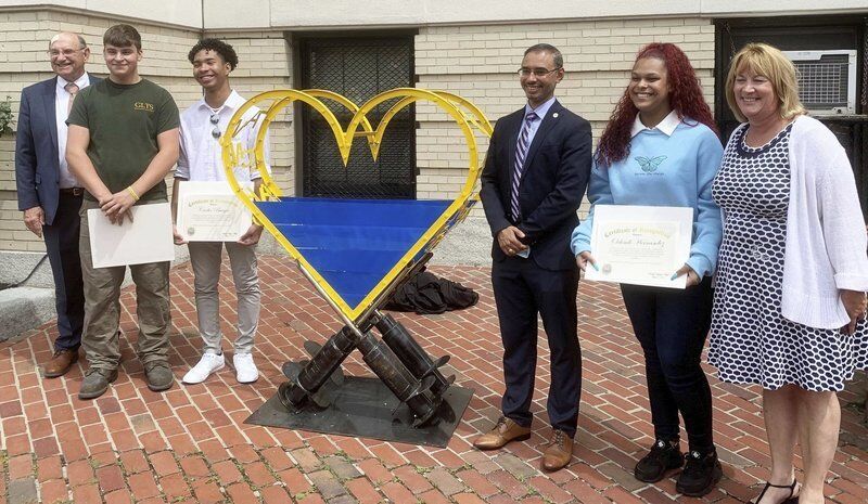 GLTS students craft sculpture promoting vaccines | Local News ...