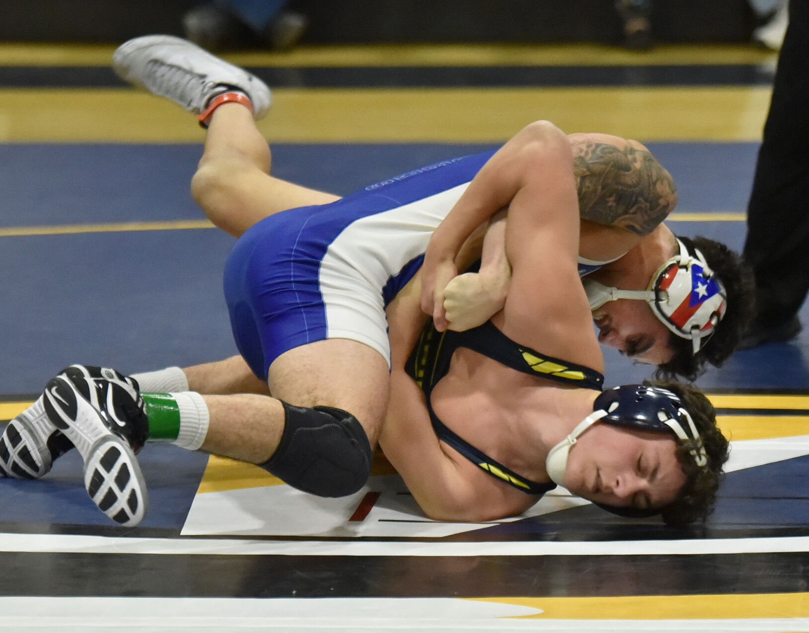 PHOTO SLIDESHOW: Andover Defeats Methuen in Wrestling | Gallery ...