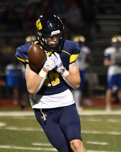 SLIDESHOW: Andover Football Action | Gallery | andovertownsman.com