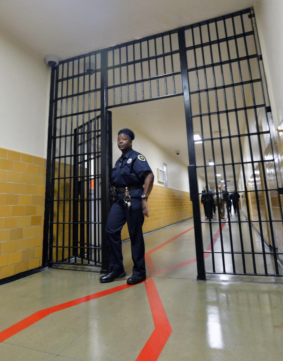 Governor Robert Bentley Visits Julia Tutwiler Prison For Women ...
