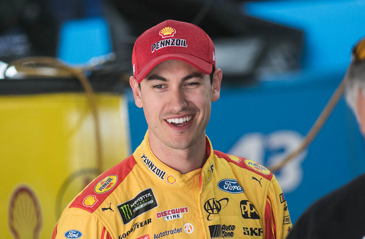 TEAM TALLADEGA: Ford teams up, puts Joey Logano into Victory Lane | The ...