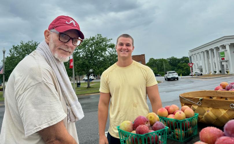 Jacksonville residents make the best of Fair on the Square’s ...