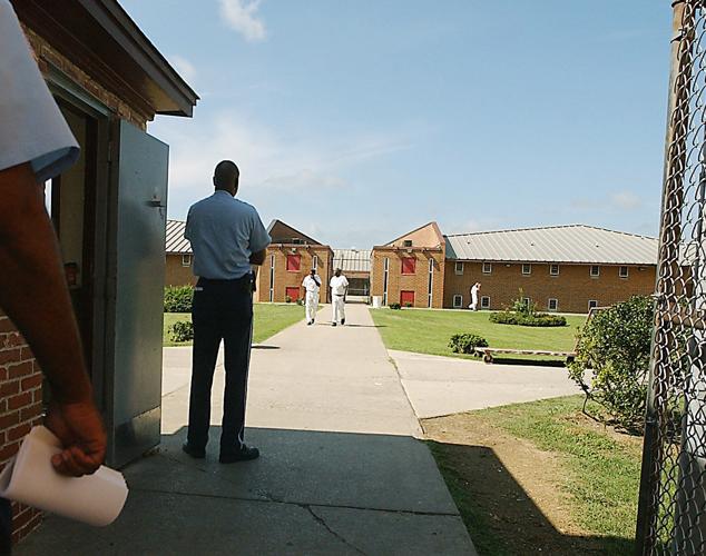 Former St. Clair guards describe working at ‘one of the worst prisons ...