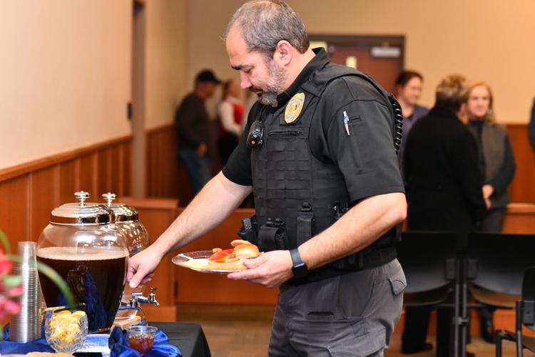 Anniston hosts meet-and-greet for new police chief | Anniston ...