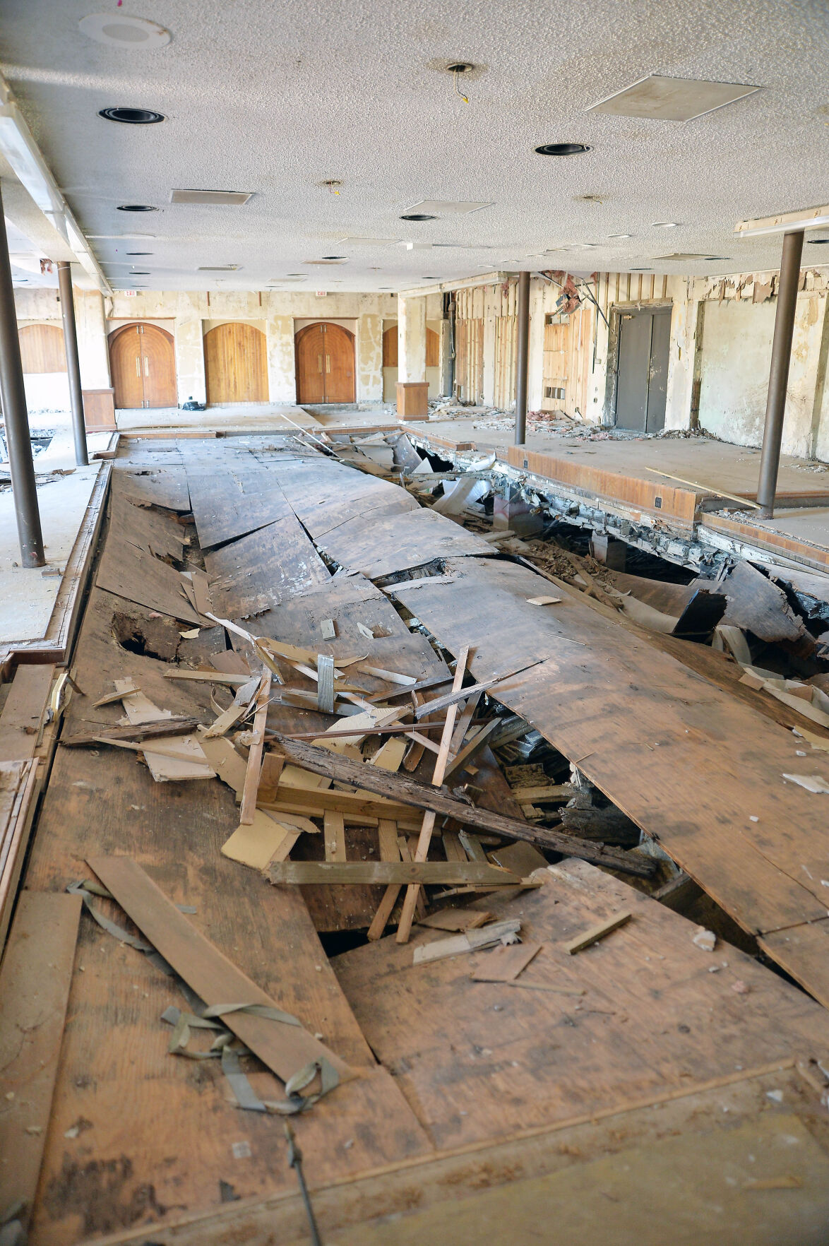 Photo Gallery: Remington Hall At McClellan Restoration | Slideshows ...