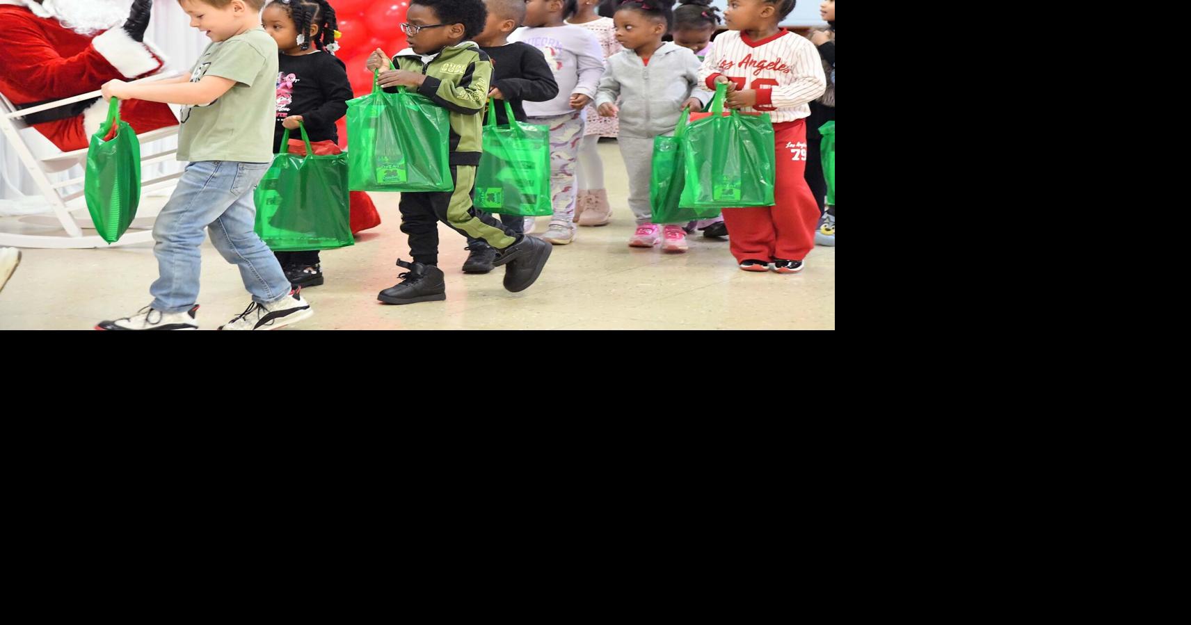 Photo gallery: Auburn safety brings Christmas joy to Constantine Head ...
