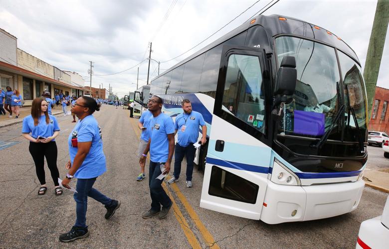 Hundreds march to commemorate 1961 Anniston bus burning (with photos ...