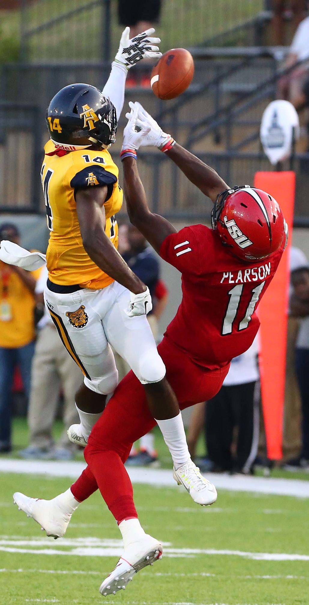 JSU vs NC A&T Football Game Action | Slideshows | annistonstar.com