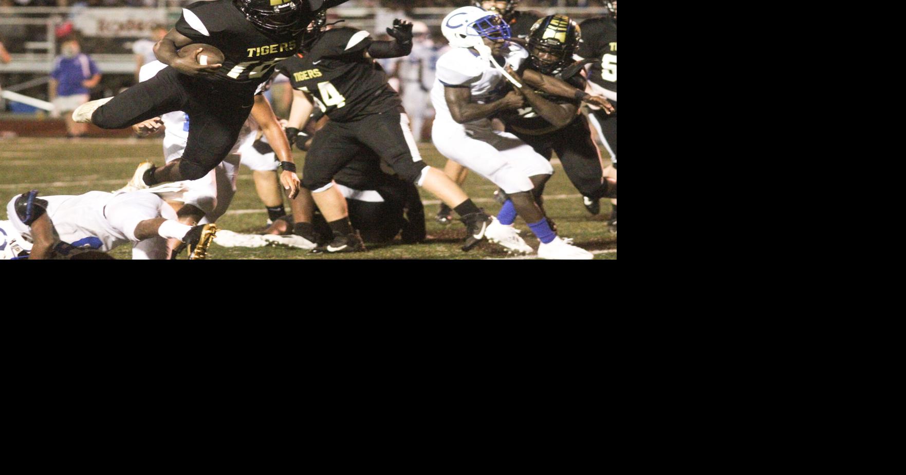 (PHOTOS) Childersburg vs. B.B. Comer - High School Football | The Daily ...