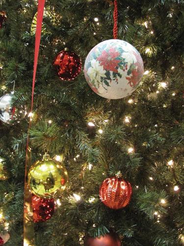 Coosa Valley Medical Center in Sylacauga holds Tree of Love lighting ...