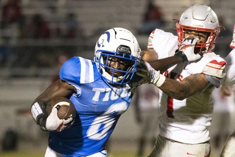 Photos: Childersburg defeats Saks 42-31 | Slideshows | annistonstar.com