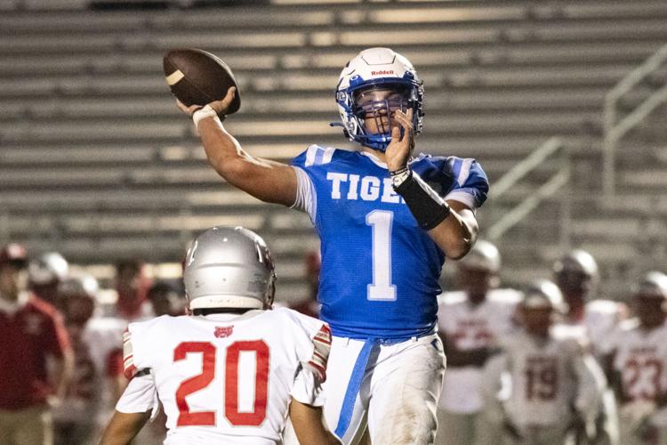 Photos: Childersburg defeats Saks 42-31 | Slideshows | annistonstar.com