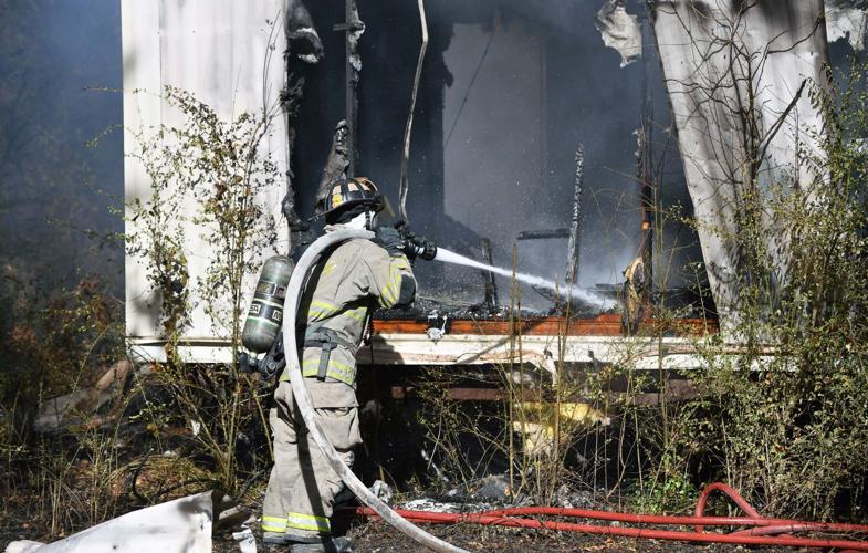 Photo gallery: Anniston Firefighters battle abandoned Wellborn trailer ...