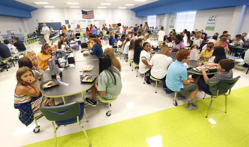 Photos: First Day of School at Kitty Stone Elementary in Jacksonville ...