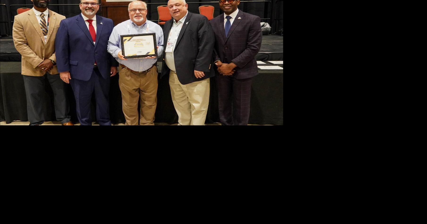 Official Larry Stubbs honored by AHSAA with Greg Brewer Award | High ...