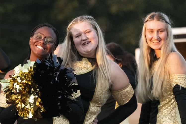 ALL COMER, ALL NIGHT: In battle of ranked teams, B.B. Comer shreds ...