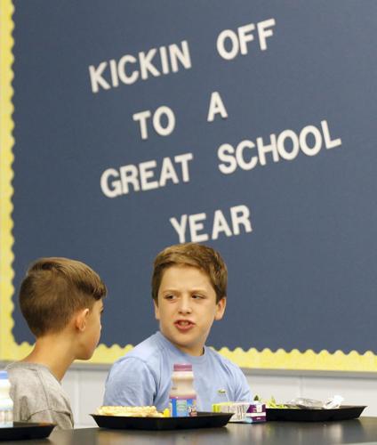 Photos: First Day of School at Kitty Stone Elementary in Jacksonville ...