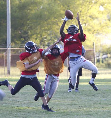 Photos: Weaver Football Practice | Slideshows | annistonstar.com