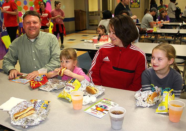 Kitty Stone Elementary Celebrates Read Across America | Slideshows ...