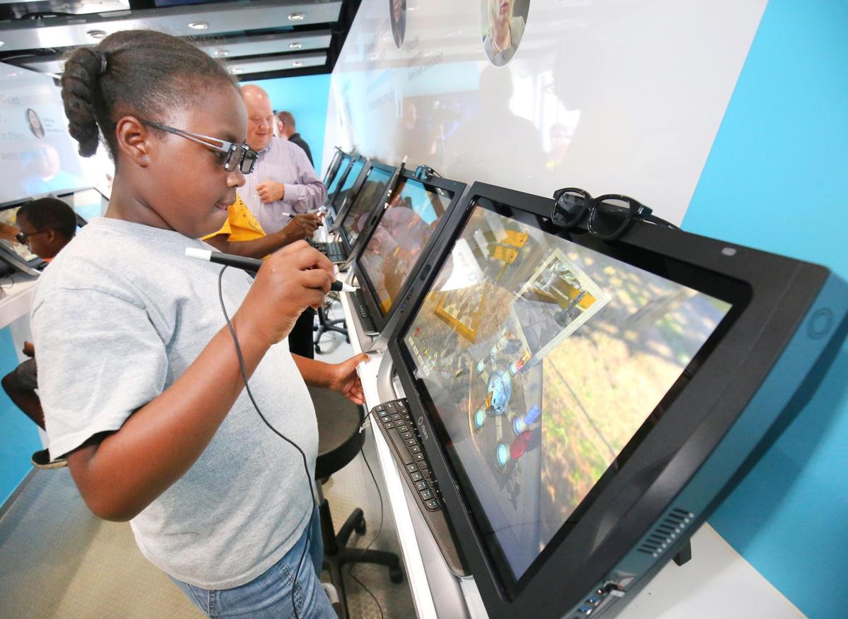 zSpace | Slideshows | annistonstar.com