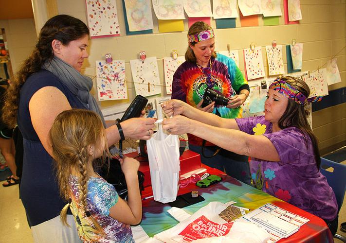 Kitty Stone Elementary Celebrates Read Across America | Slideshows ...